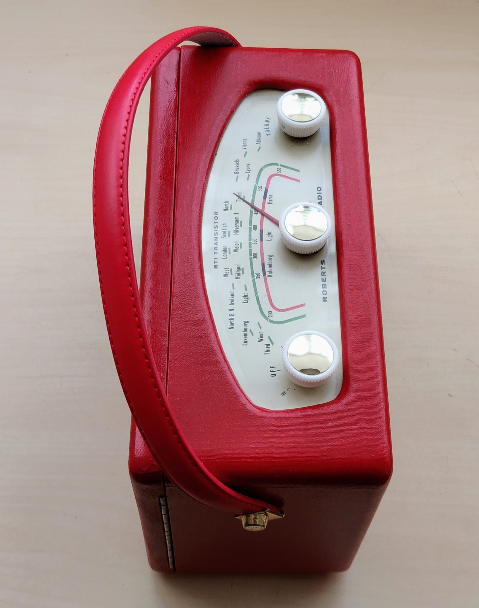 1958 Roberts RT1 – Vintage Radio Services